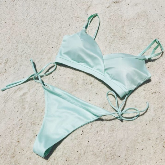 wavebabe | Swim | Nwt Swim Bikini Top Santorini Medium | Poshmark